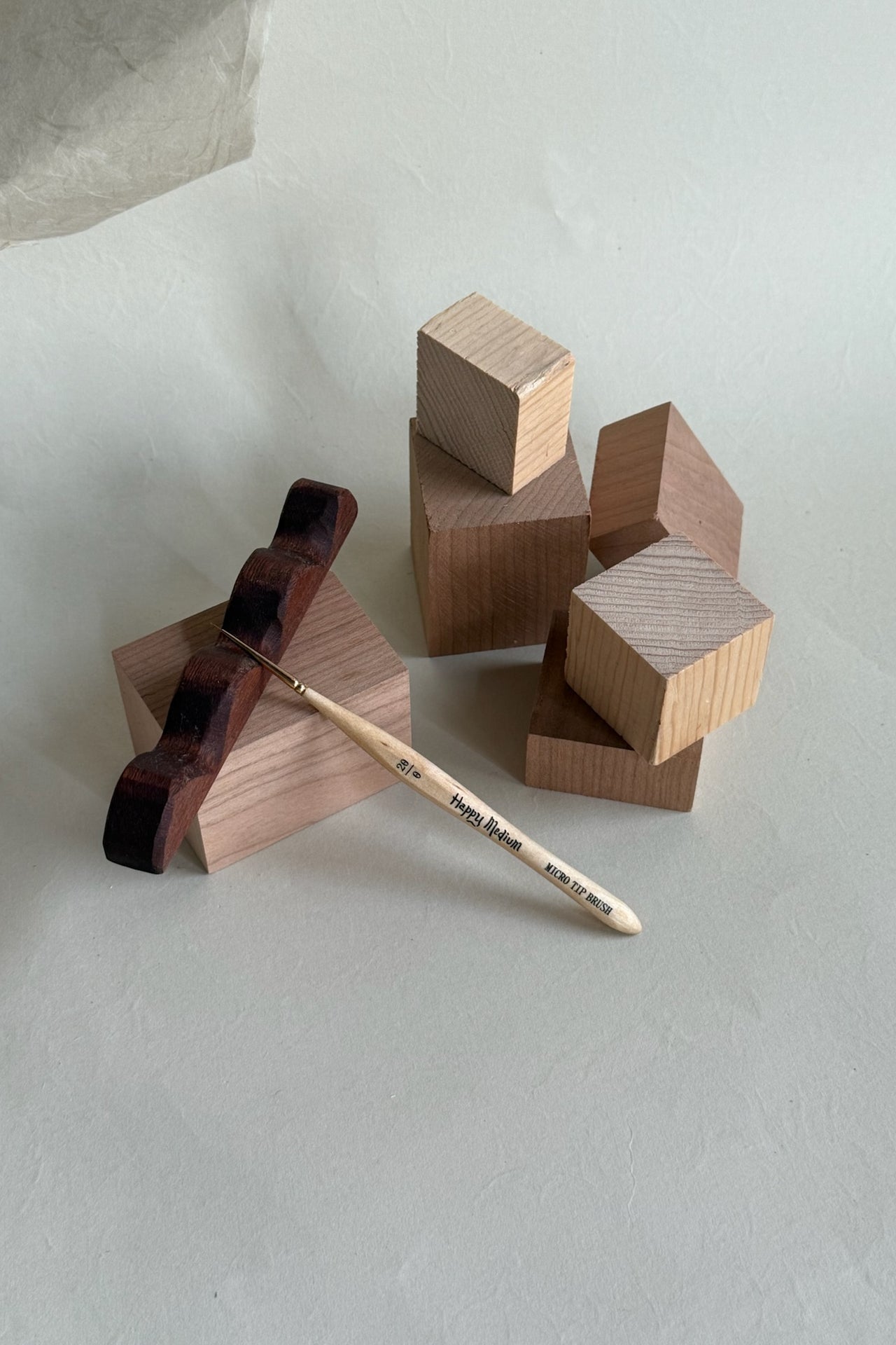 Brushes – Happy Medium